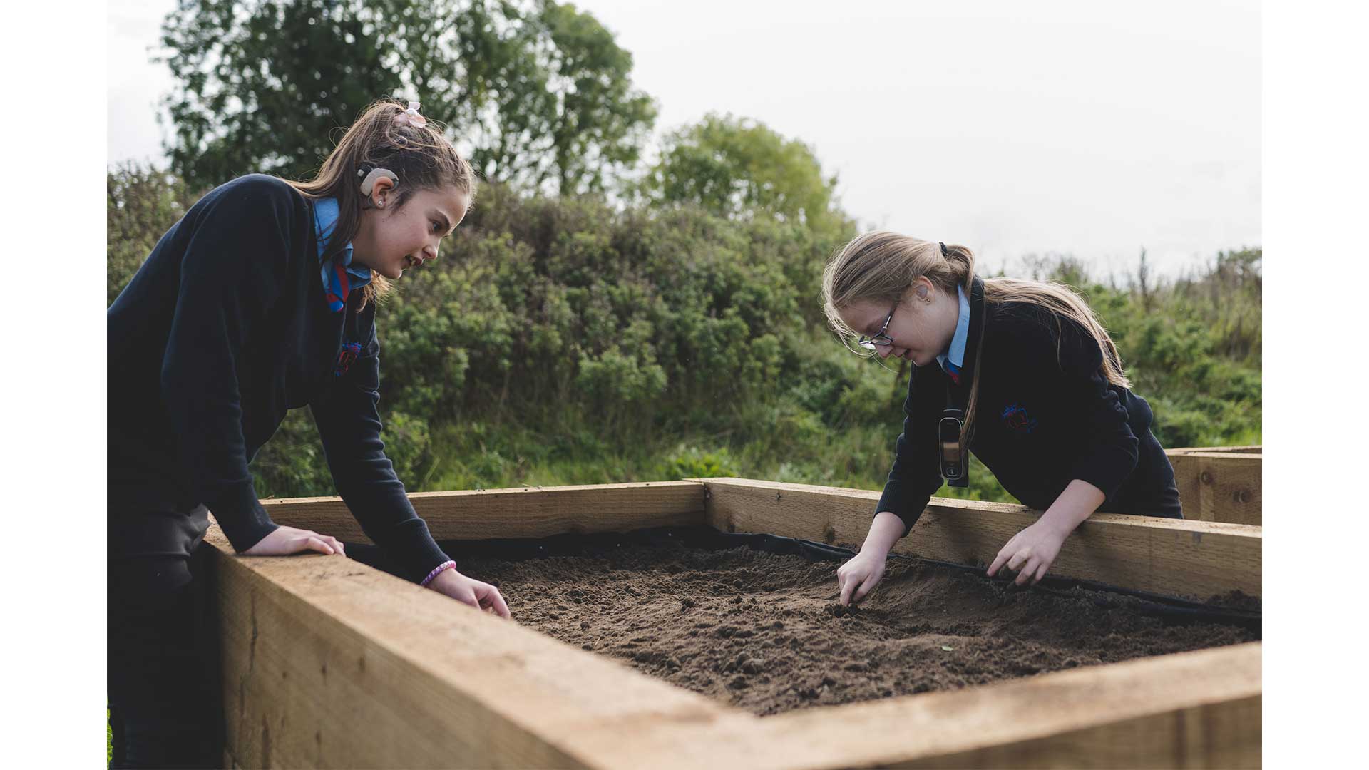 Canolfan Elfed pupils visit Canolfan S4C Yr Egin to take part in the ...
